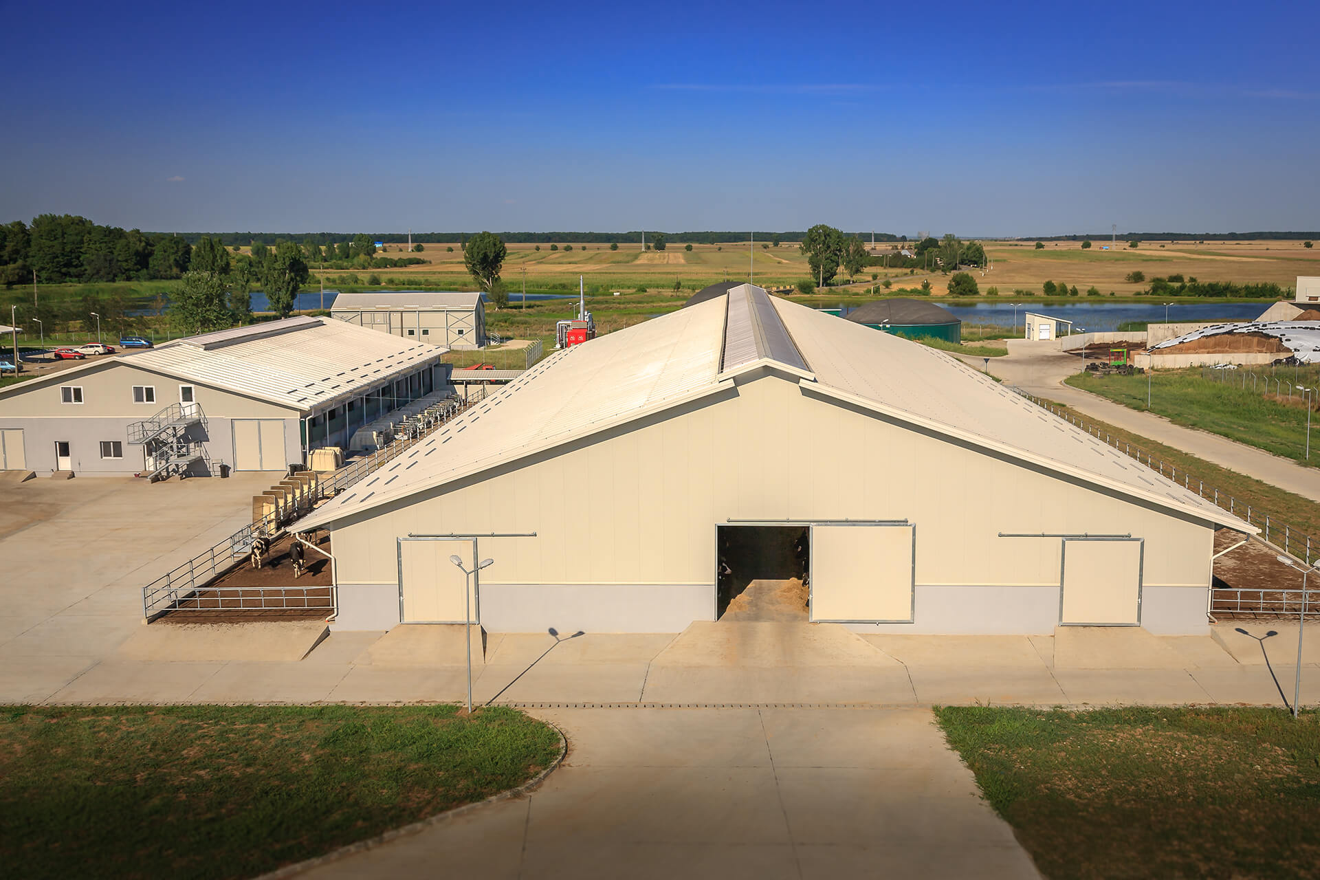 Ferma agrozootehnica Nucet - Construcții Erbașu